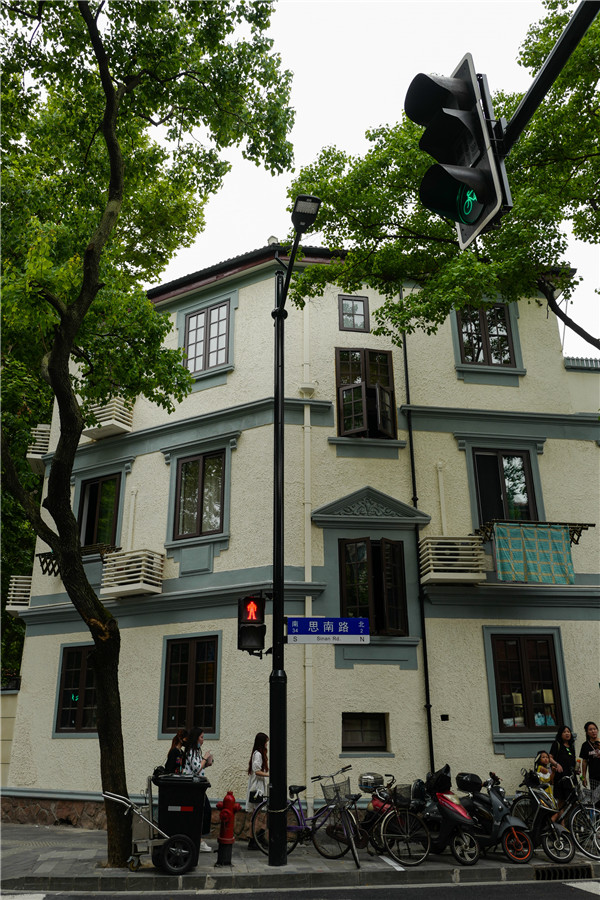 Huangpu launches project to beautify environment