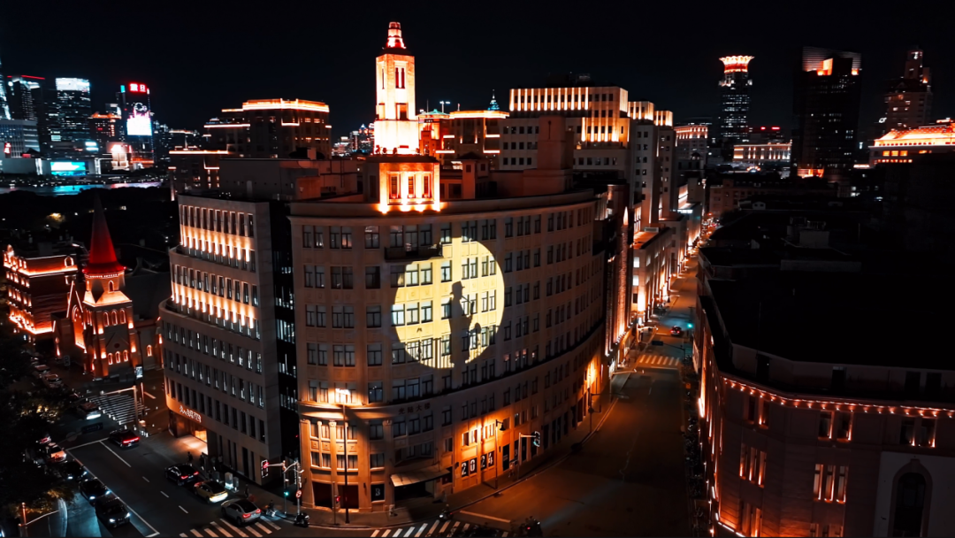 Guanglu Building in Huangpu illuminates Shanghai nights